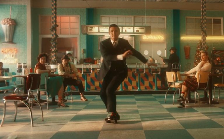 pedro_pascal_dance_02_k - Bronson