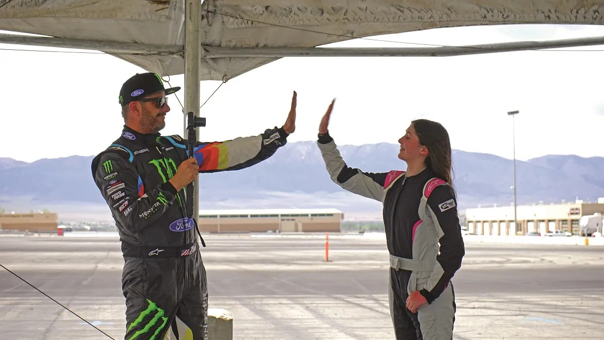 Ken Block legendás autójával indult el a 17 éves lánya egy ...
